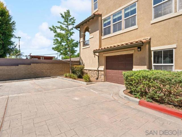 10161 Daybreak Ln #6
