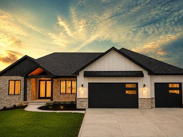 10161 Spring Lake Rd, Saint John, IN 46373