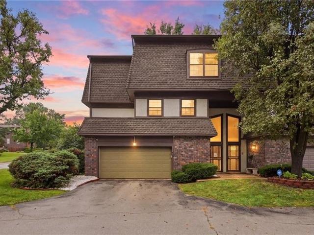 10162 Locust St Unit 8, Kansas City, MO 64131