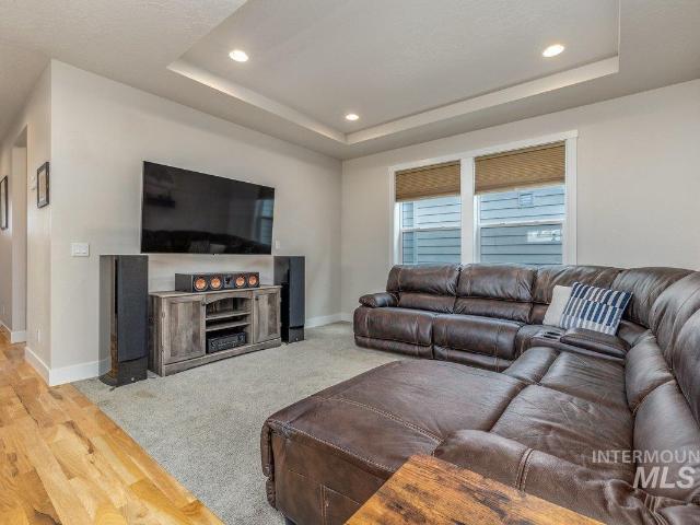 10167 Silversun St