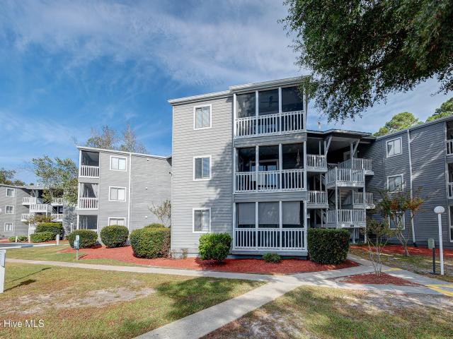 10166 Beach Drive SW # 5101