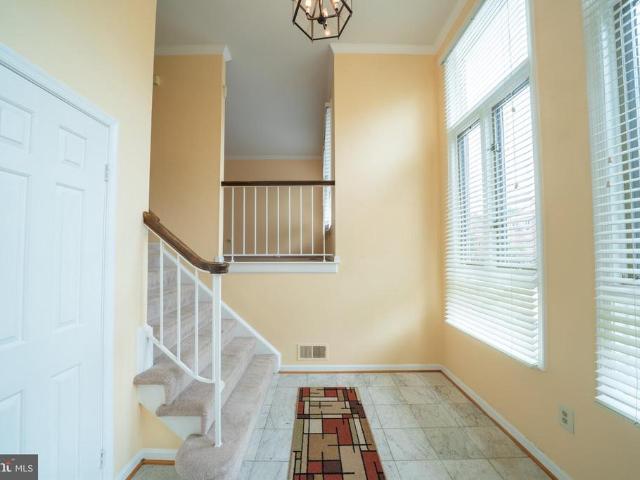 10168 Turnberry Place