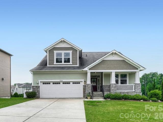 10169 Castlebrooke Dr, Concord, NC 28027