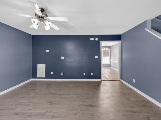 1016 Middle View Drive