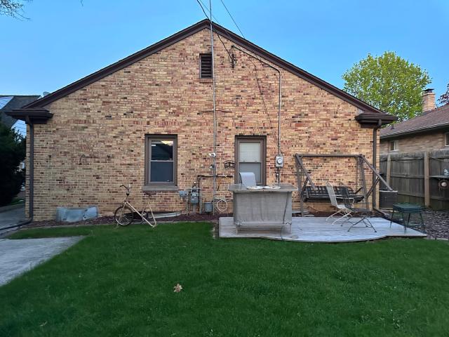 1016 N 10th St