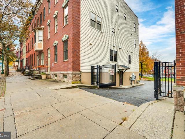 1016 B Penn Street