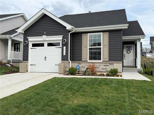 1016 Black Bear Dr, House Springs, MO 63051