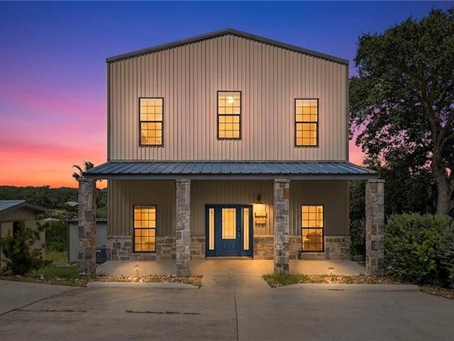 1016 Blue Bill Cove Dr, Lakehills, TX 78063