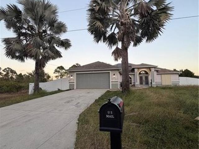 1016 Cleveland Ave, Lehigh Acres, FL 33972
