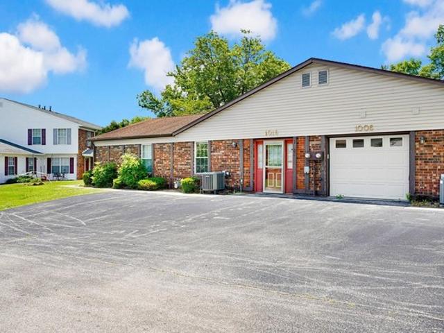 1016 E Commons Dr, Bloomington, IN 47401
