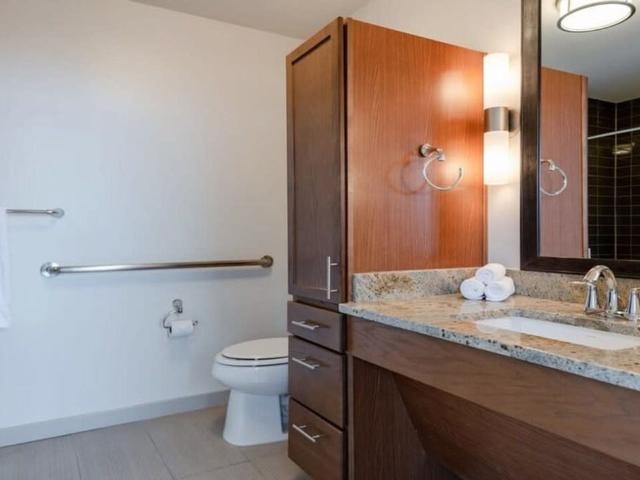 1016 Elm Street 2 Bedroom Apartment for Rent at 1016 Elm St #1436515P, Dallas, TX 75202 Downtown Dallas
