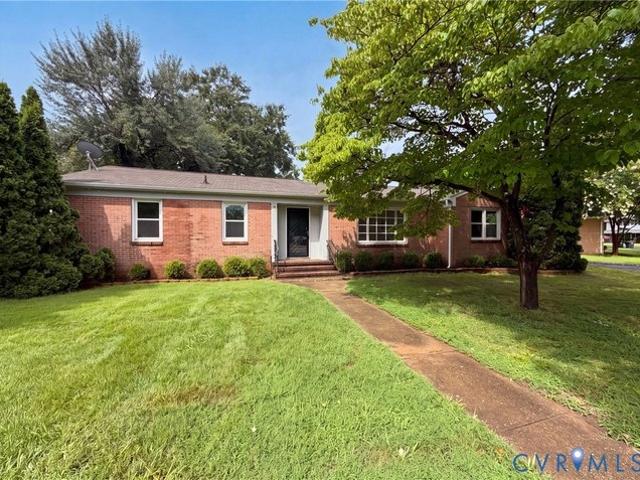 1016 Forestview Dr, Colonial Heights, VA 23834