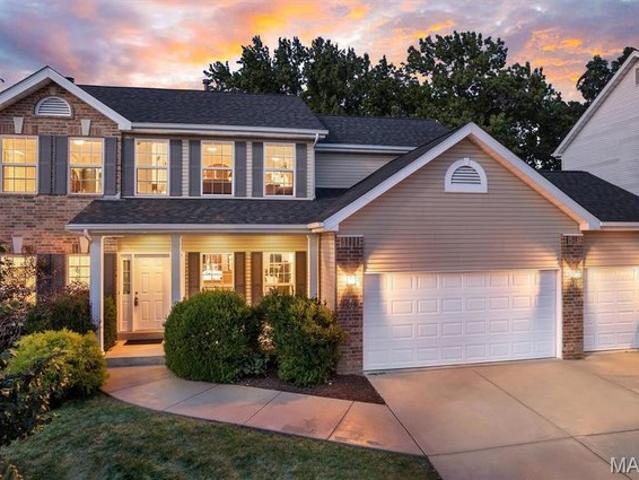 1016 Gardenbridge Pl, Saint Charles, MO 63303