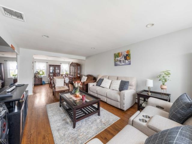 1016 Gifford Ct