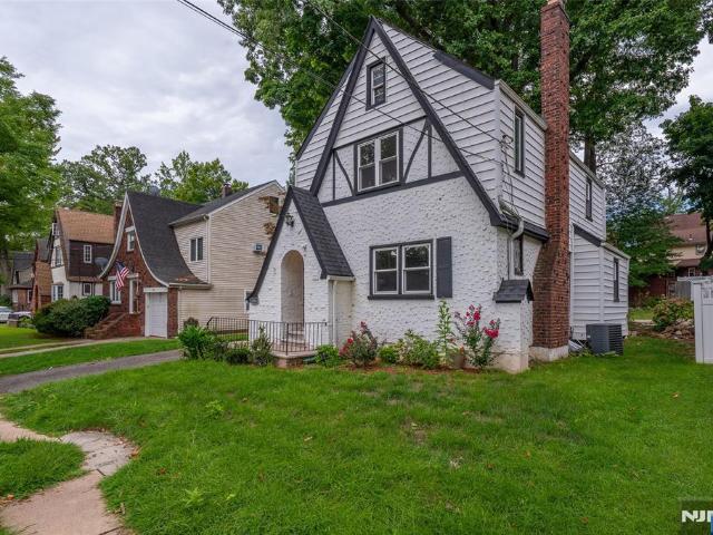 1016 Grace Terrace