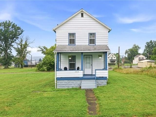1016 Hamilton Ave, Farrell, PA 16121