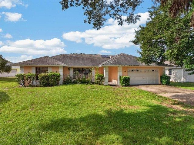 1016 Lester Ridge Ct, Kissimmee, FL 34747