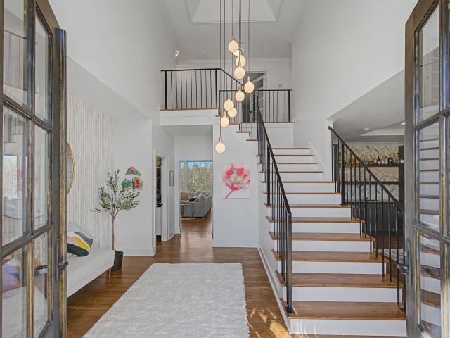 1016 Lexington Dr