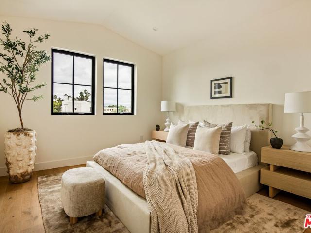1016 Palms Blvd, Venice, CA 90291 | MLS #26846