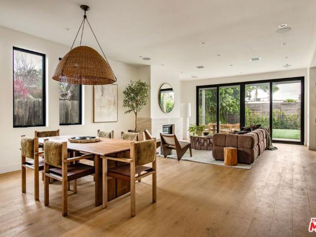 1016 Palms Boulevard