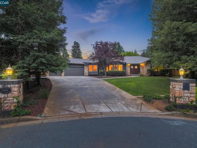 1016 Pine Hollow Ct, Clayton, CA 94517