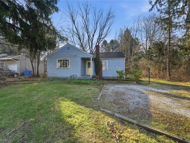 1016 Riverside Dr, Painesville, OH 44077