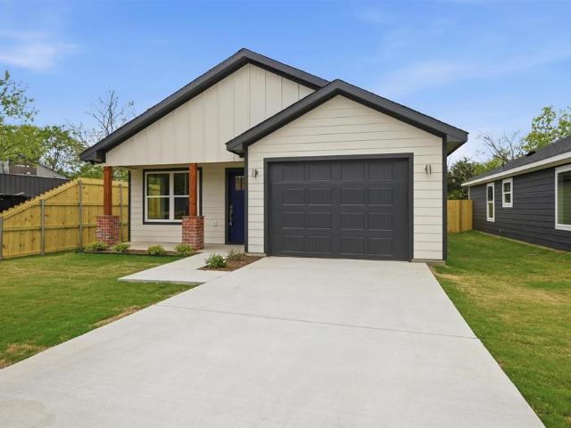 1016 S 1st St, Sherman, TX 75090 | Compass