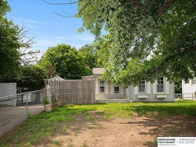 1016 S 52nd St, Omaha, NE 68106