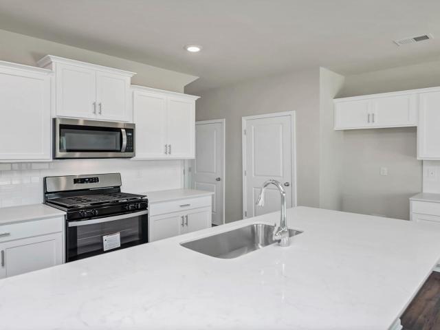 1016 Salient Court