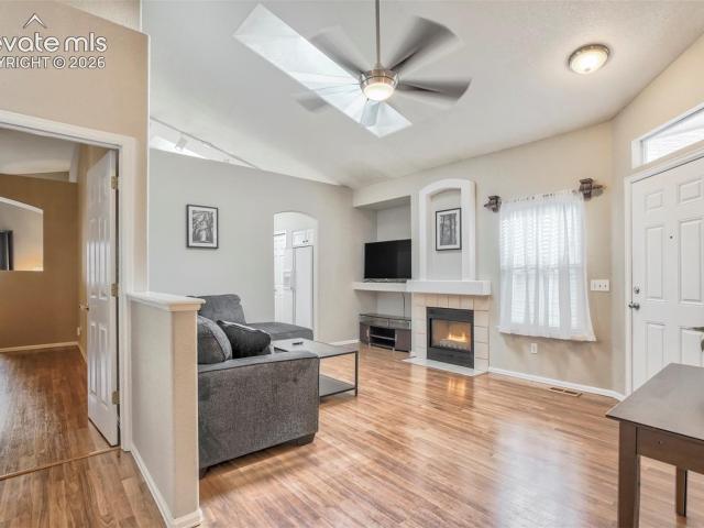 1016 Samuel Point