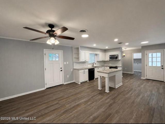 1016 Tanglewood Drive