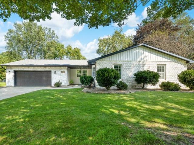 1016 Tomahawk Ln, Niles, MI 49120