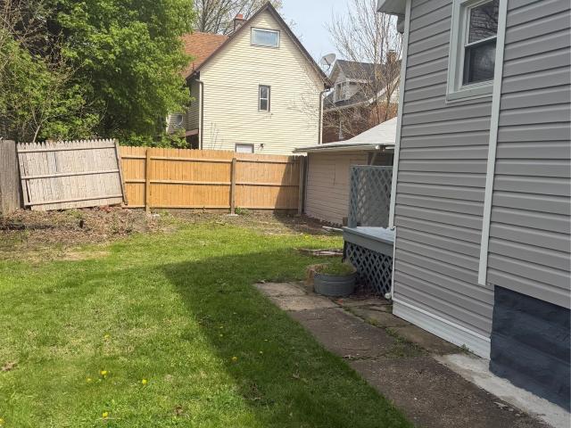 1016 W 23RD Street