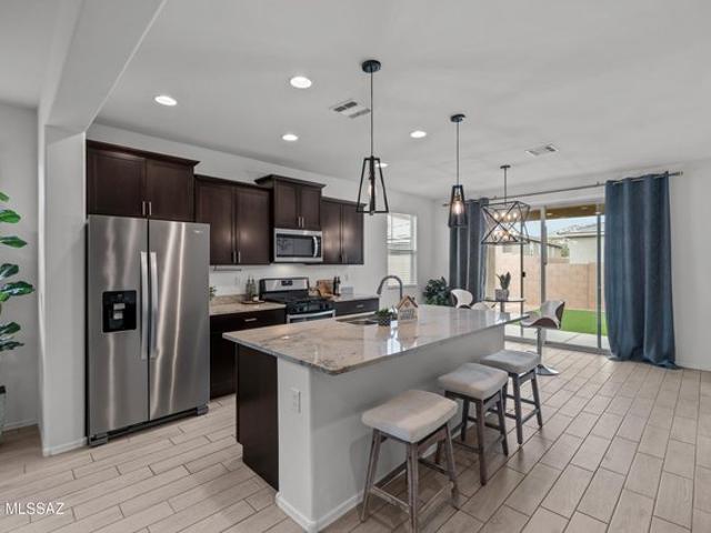 1016 W Calle Nicoya, Sahuarita, AZ 85629