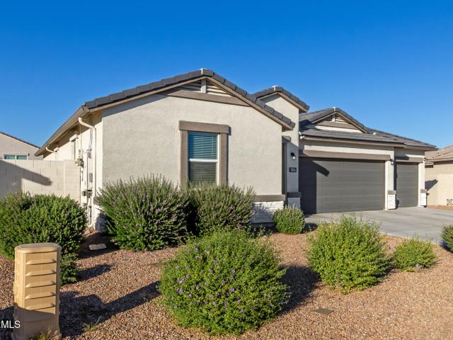 1016 w beacon drive