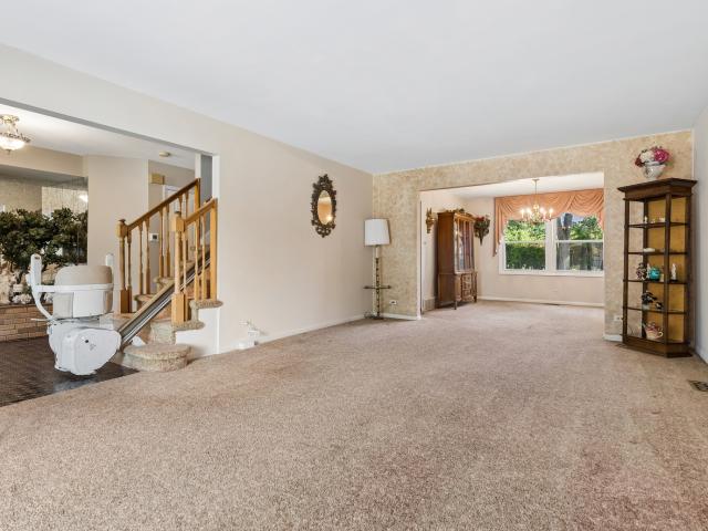 1016 W Brittany Drive