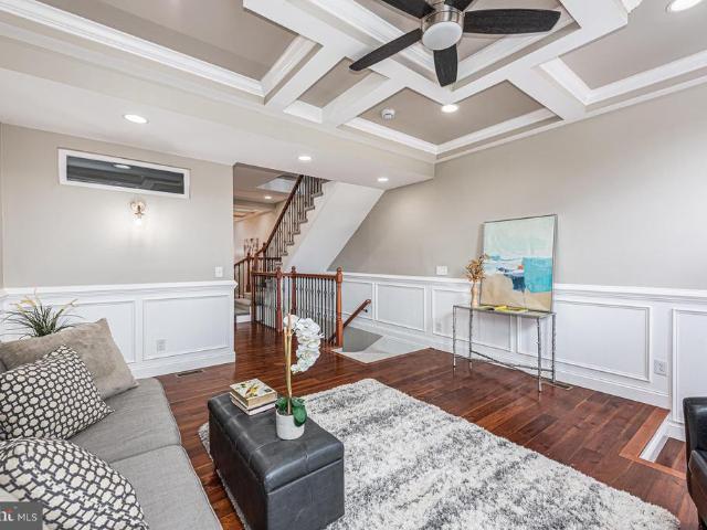 1016 W Fayette Street