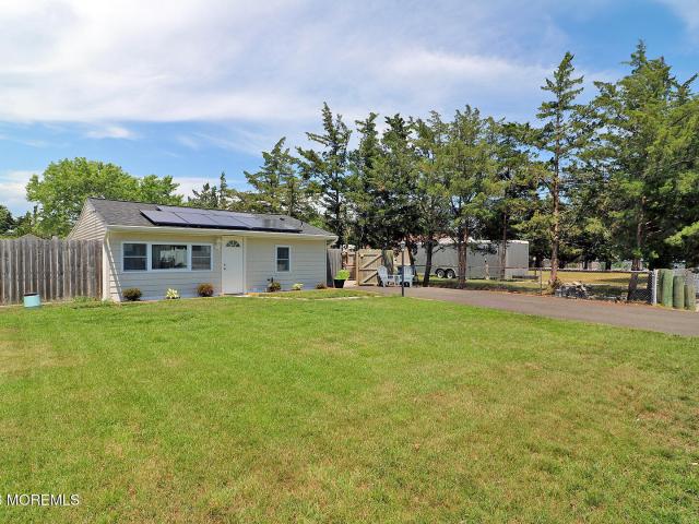 1016 Waterview Way