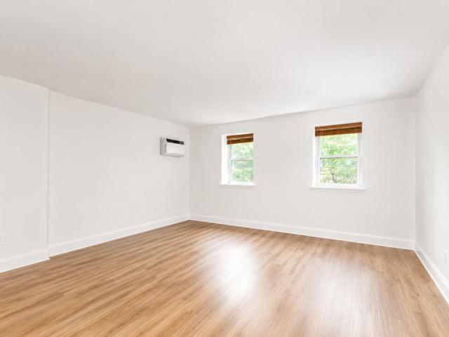 1016 Willow Ave # 1A