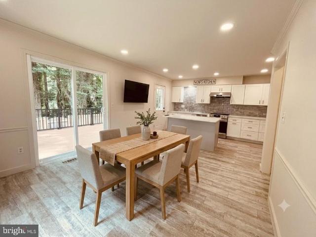 1016 Windrush Lane