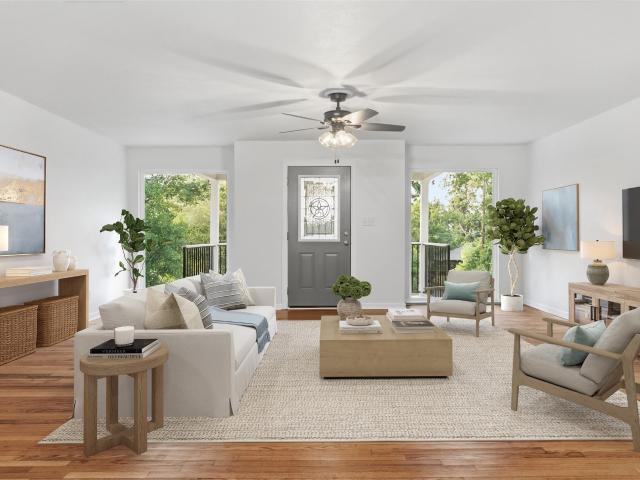 1016 Woodland Drive