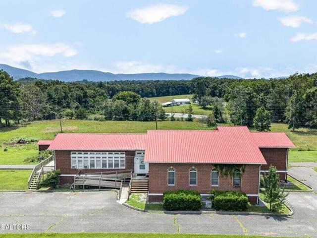 10174 Vandever Rd, Crossville, TN 38572