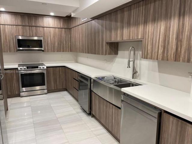 10175 Collins Ave #104, Bal Harbour, FL 33154