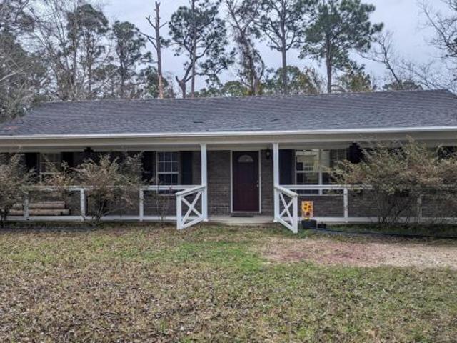 10175 S Loop Dr S, Pensacola, FL 32507