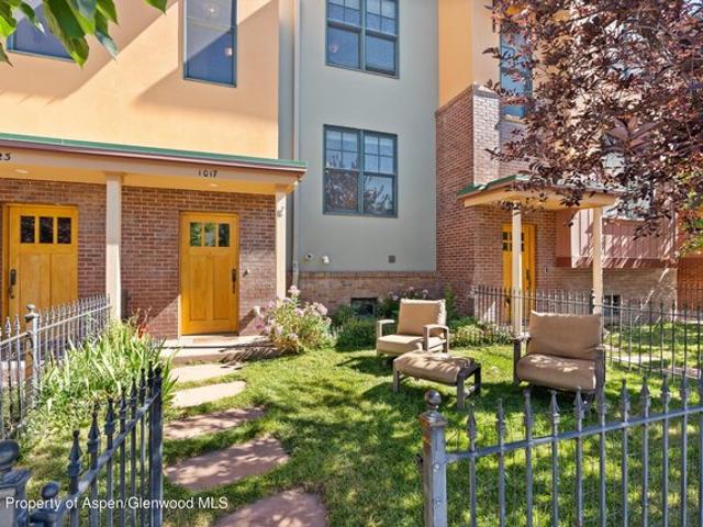 1017 Main St, Carbondale, CO 81623