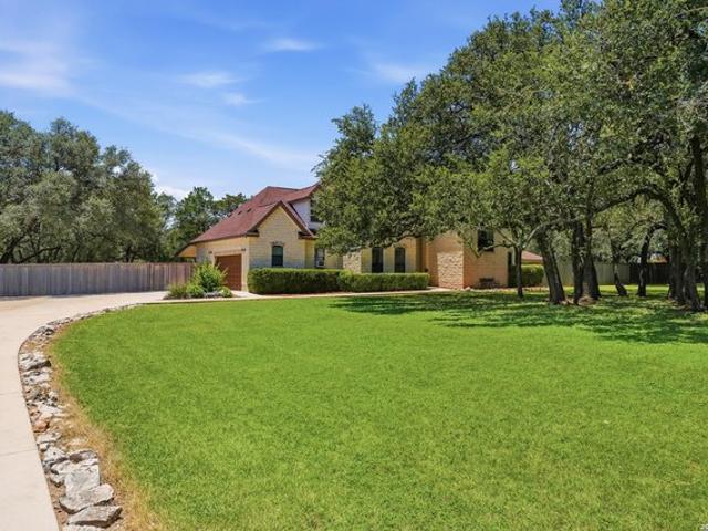 1017 Mountain Dr, San Marcos, TX 78666