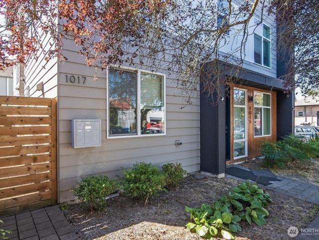 1017 NE 55th St, Seattle, WA 98105