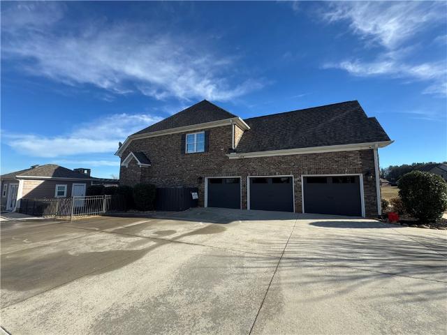 1017 Omega Farms Lane