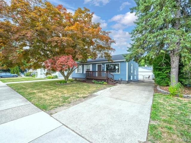 1017 Amelia Ave, Royal Oak, MI 48073