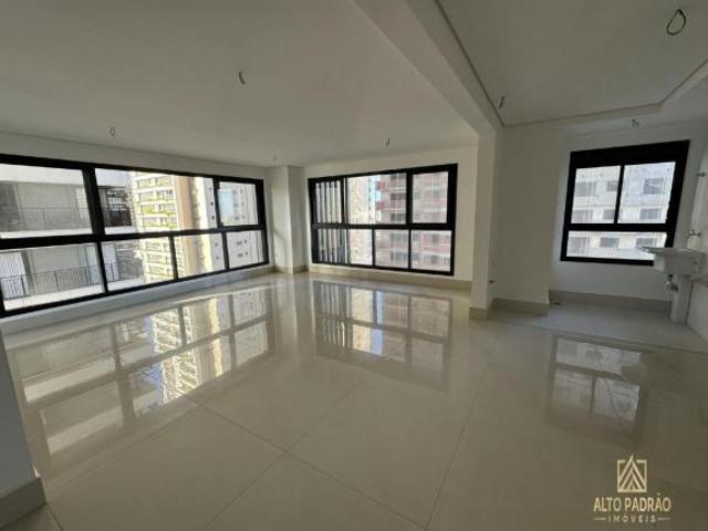 Apartamento à venda no bairro Setor Marista em Goiânia/GO